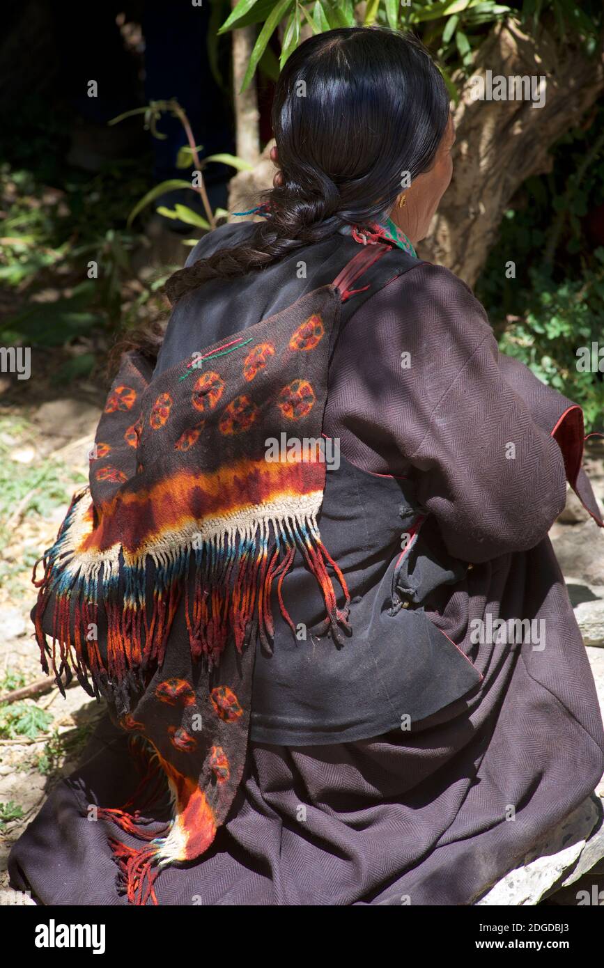Ladakhi woman traditional dress hi-res stock photography and images - Alamy