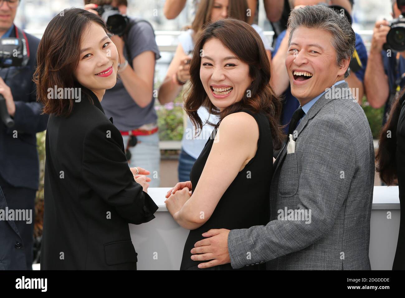 Kim Saebyunk, Cho Yunhee, Haehyo Kwon posing at Geu-Hu photocall held ...
