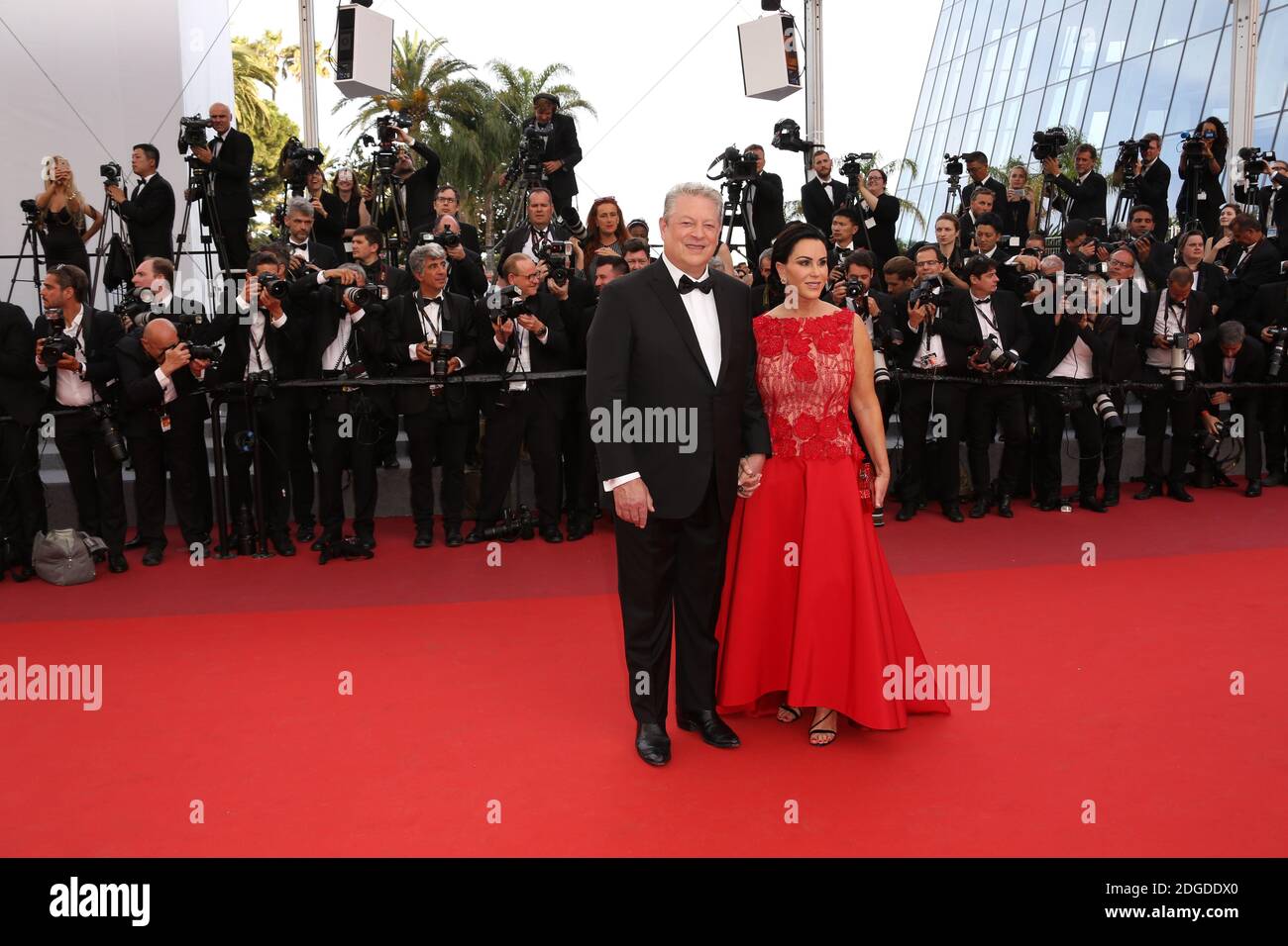 Al Gore and Elizabeth Keadle attending The Killing Of A Sacred Deer ...