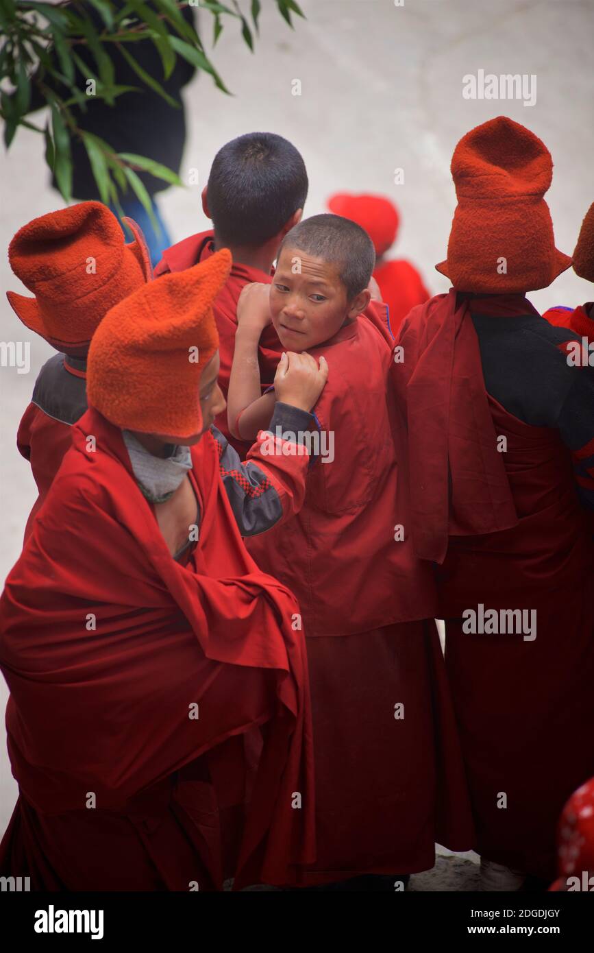 Monastic robes of buddhism hi-res stock photography and images - Alamy