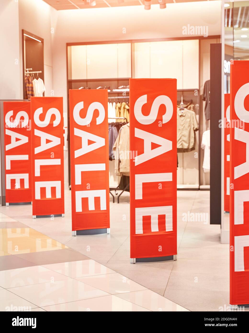 Sale red sign at mall. Discount concept Stock Photo - Alamy
