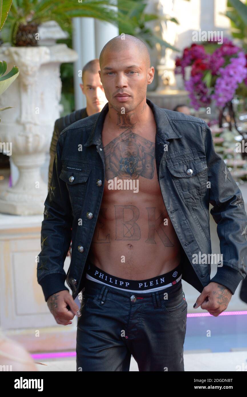 Jeremy Meeks walking the runway for the Philipp Plein Cruise Show 2018 ...