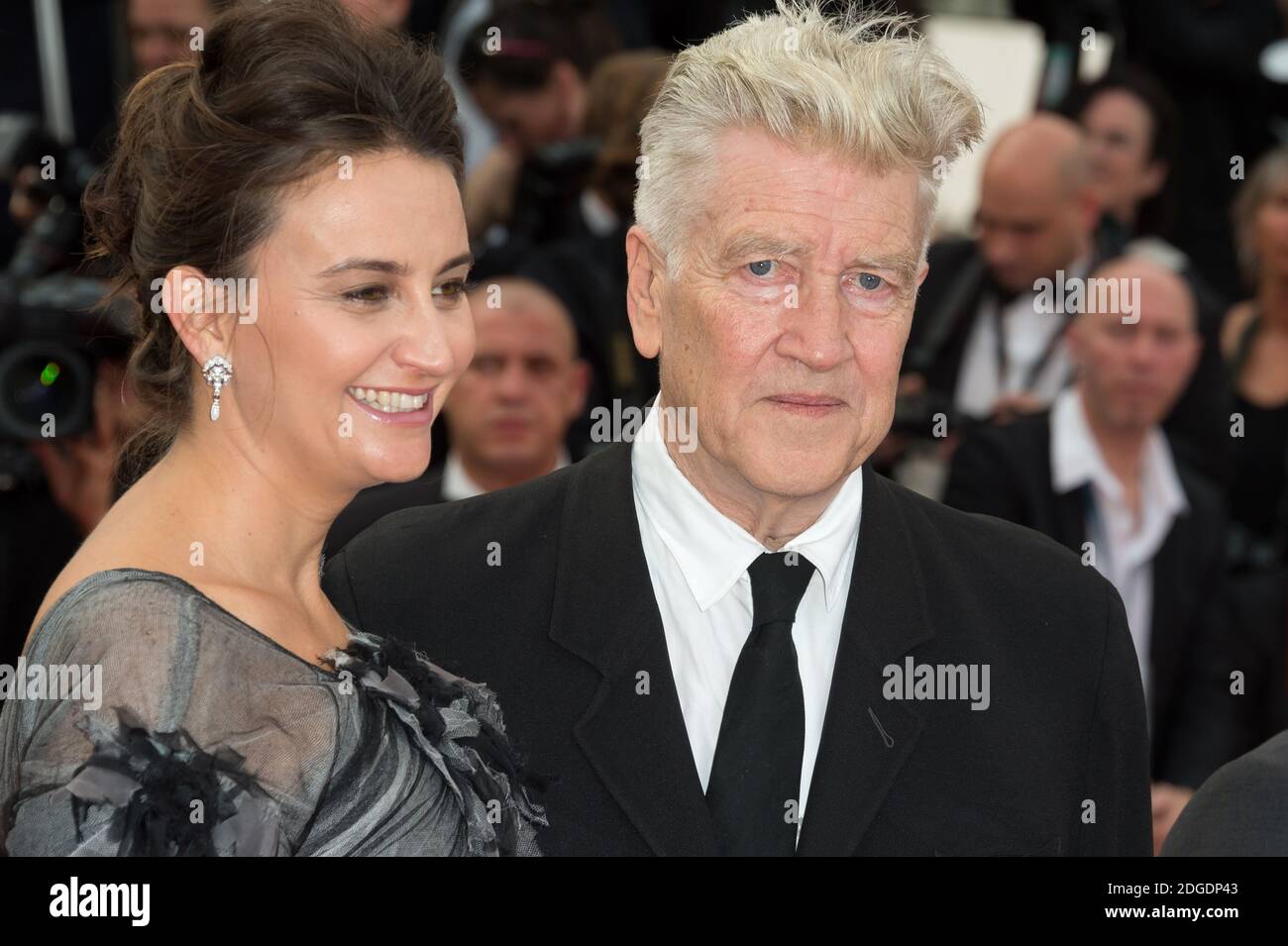 Emily Stofle and David Lynch arriving on the red carpet of 'Twin Peaks ...