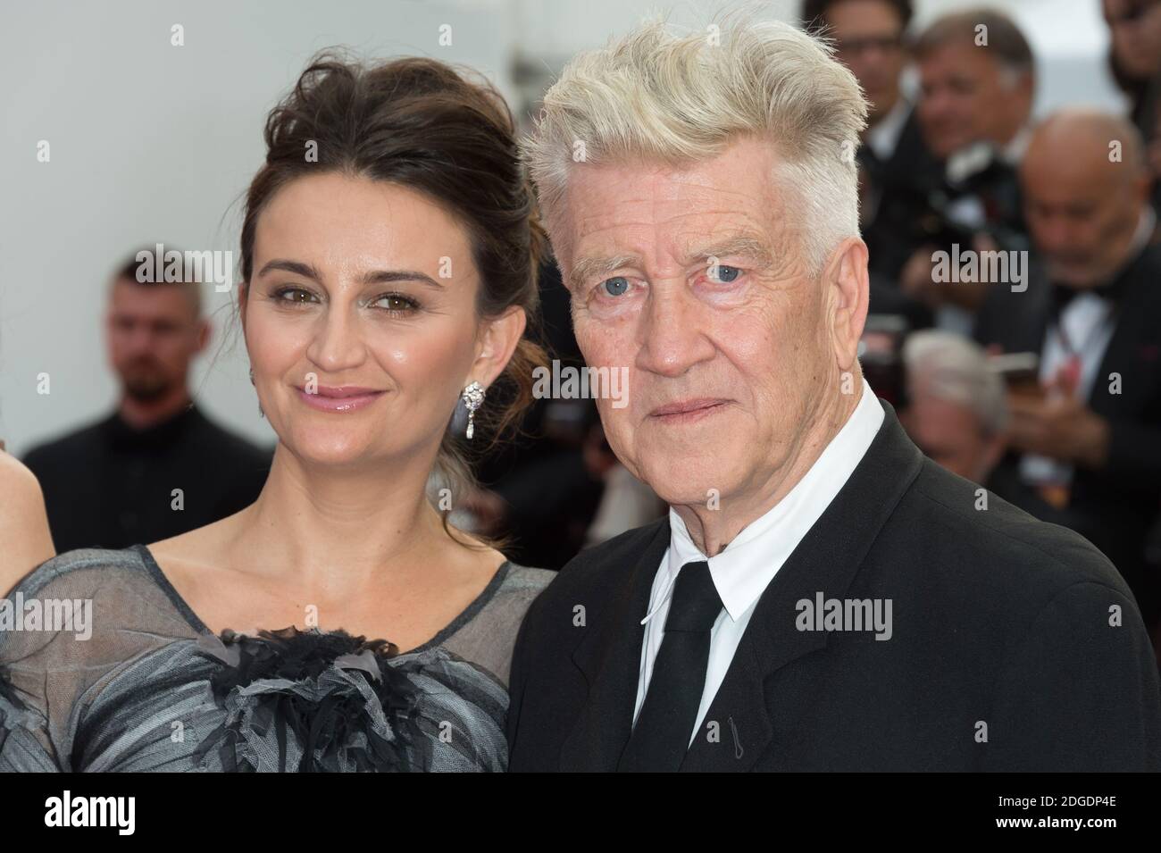 Emily Stofle and David Lynch arriving on the red carpet of 'Twin Peaks ...