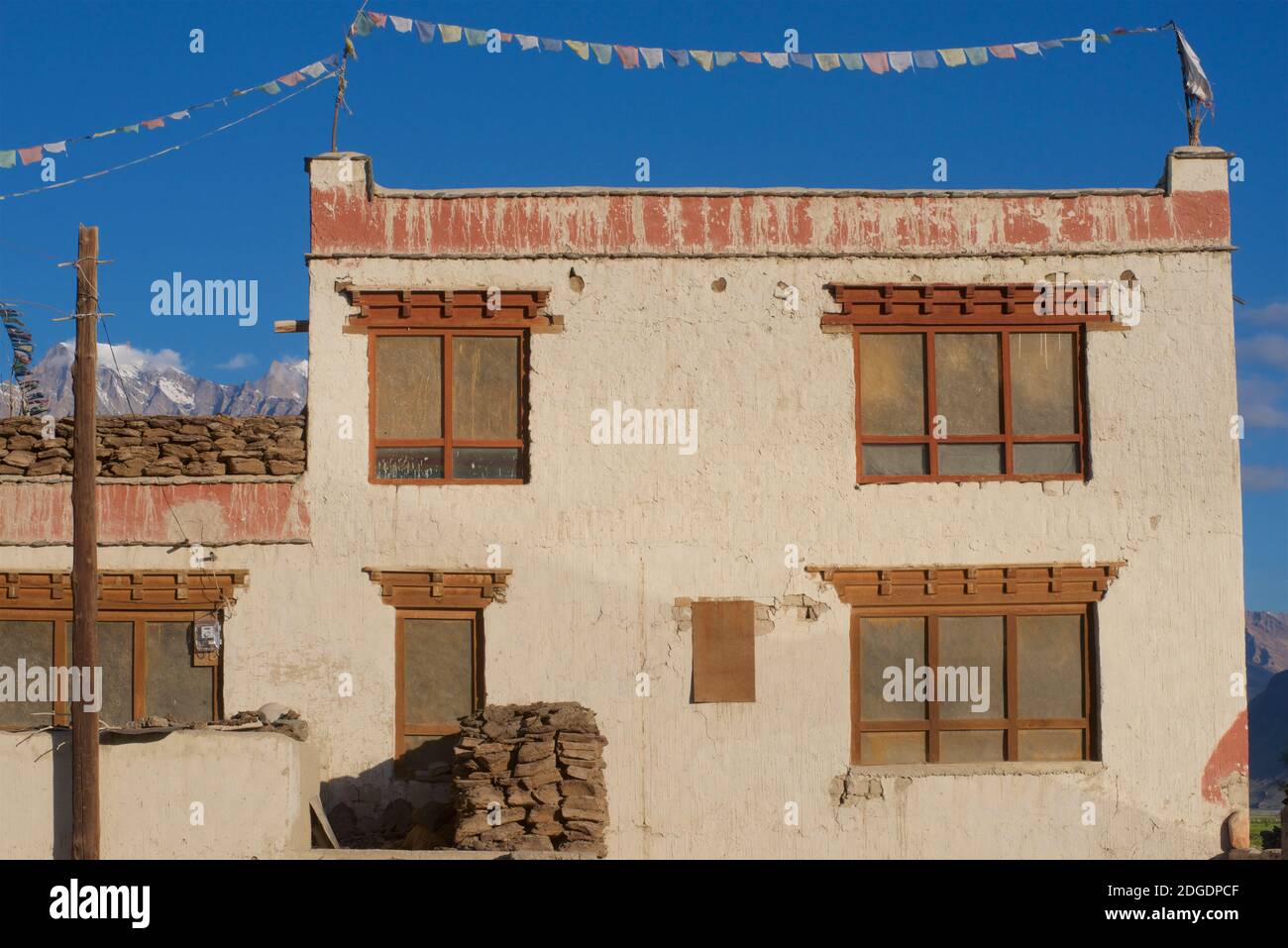 Zanskar house hi-res stock photography and images - Alamy