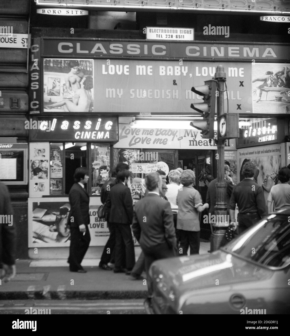 Street scene. London, 1971 Stock Photo - Alamy