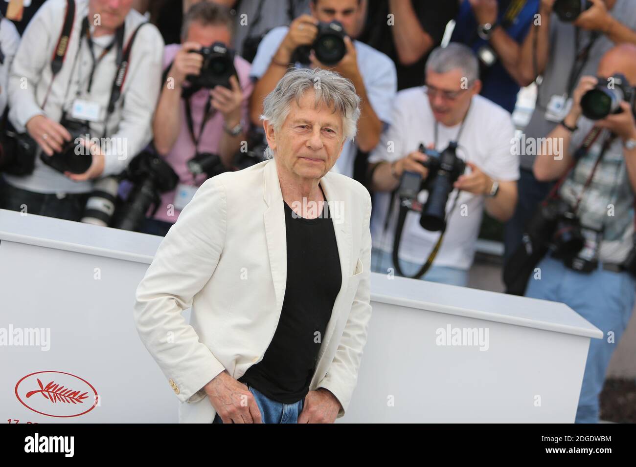 Roman Polanski posing at the D’Apres Une Histoire Vraie Photocall ...
