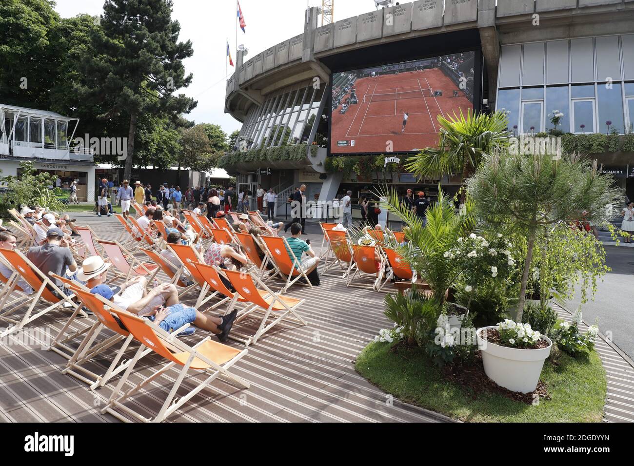 Illustration in the Roland-Garros Stadium during the first day of the ...