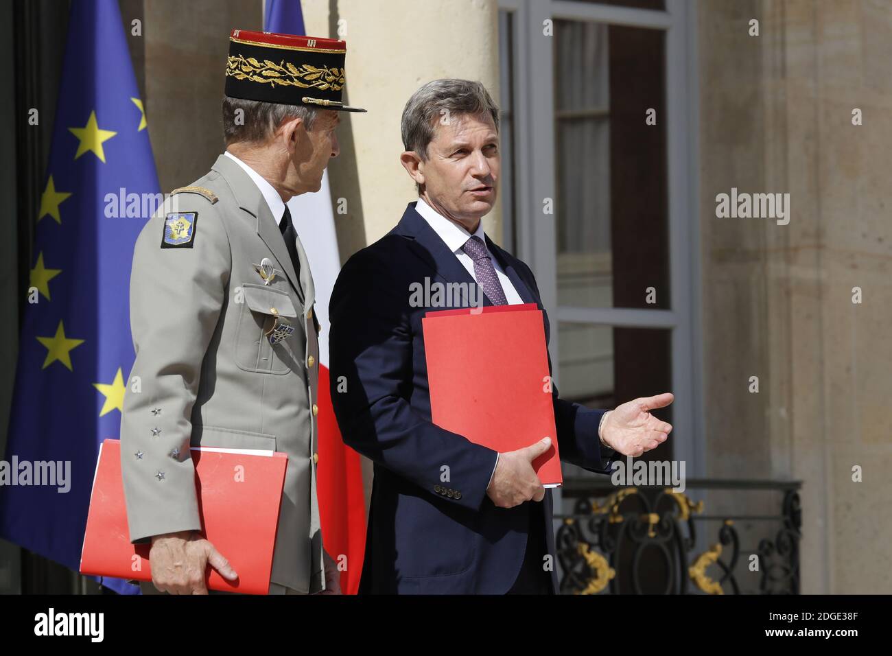 France's Military Chief of Staff general Pierre de Villiers and ...