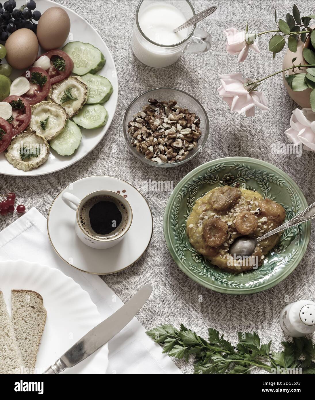 Breakfast table healthy tablecloth hi-res stock photography and images ...