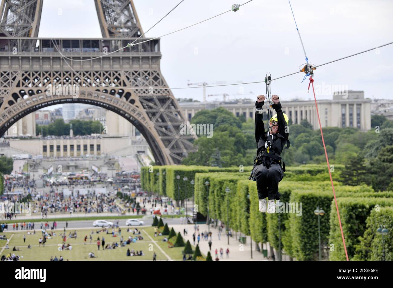 Perrier launches a Zip-line from the second floor of the Eiffel Tower ...