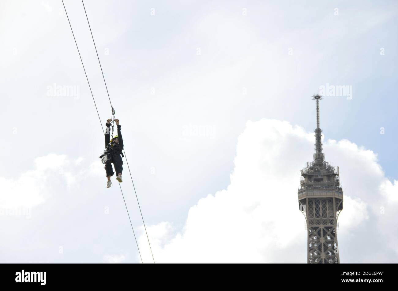 Perrier launches a Zip-line from the second floor of the Eiffel Tower ...