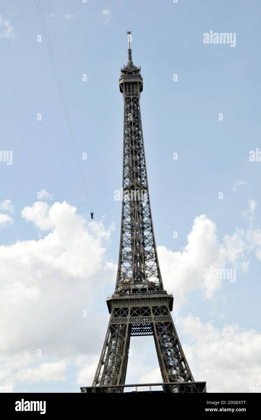 Perrier launches a Zip-line from the second floor of the Eiffel Tower ...