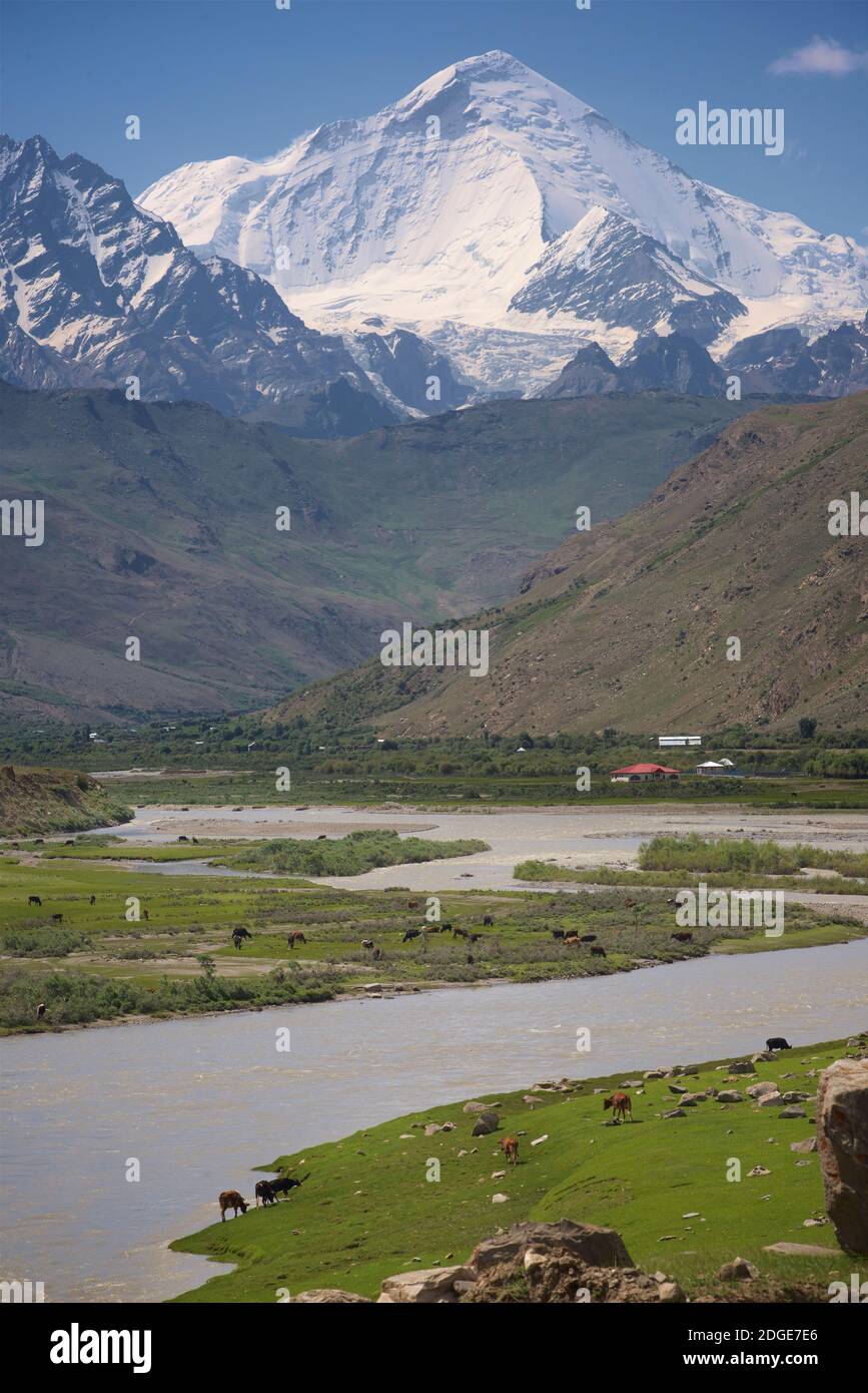 Kashmir suru river hi-res stock photography and images - Alamy