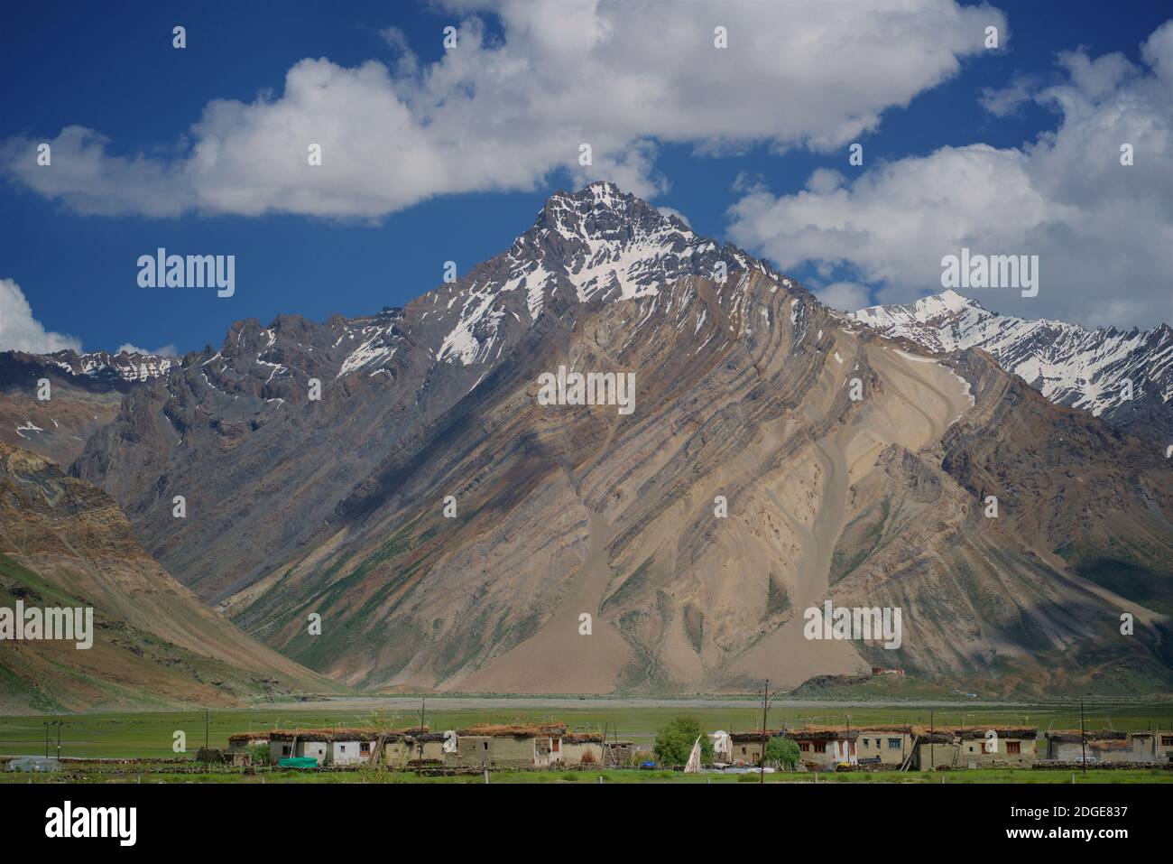 Spectacular Himalayan mountain scenery, Rangdum, Suru Valley, Kargil ...