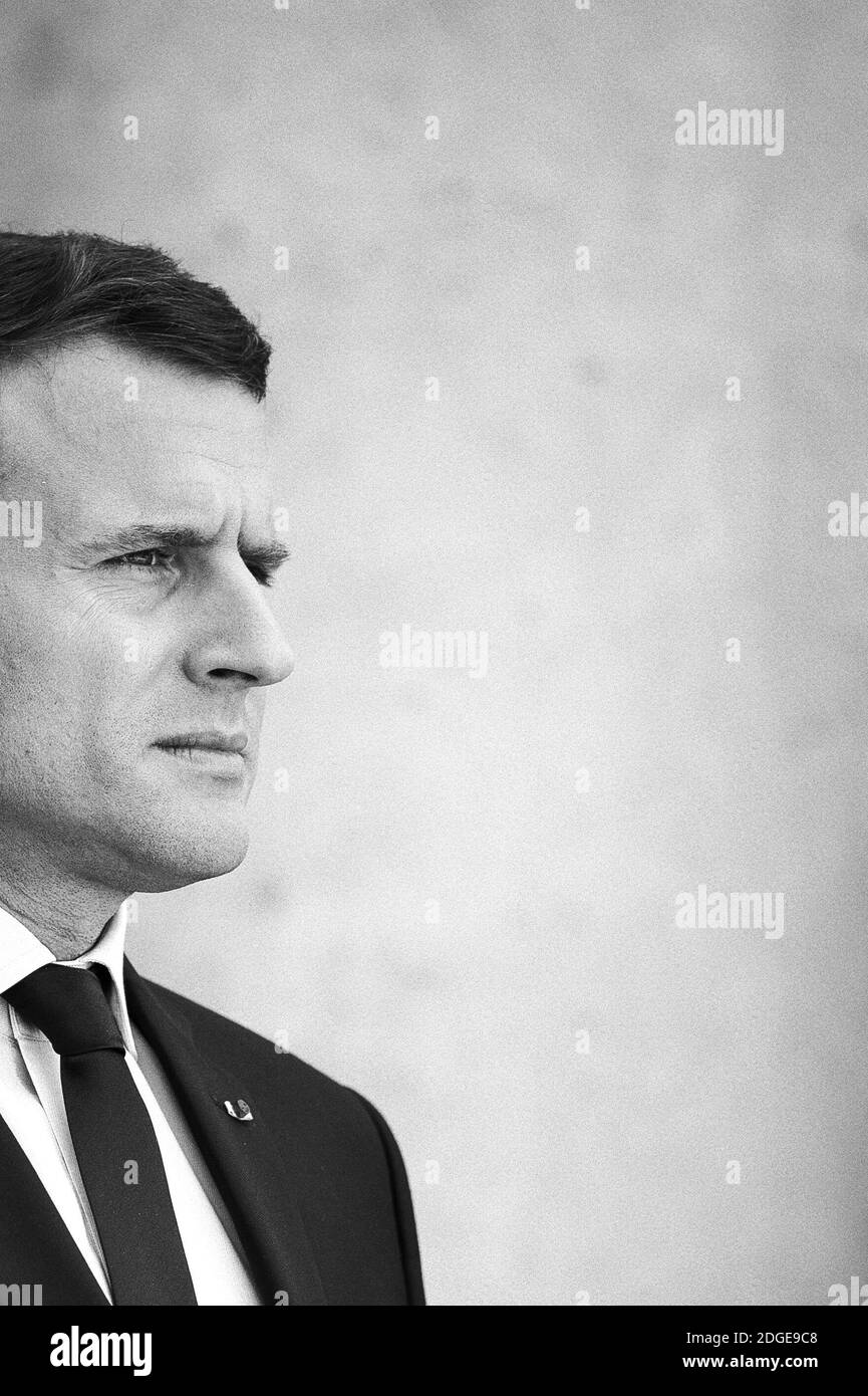 Elysée palast Black and White Stock Photos & Images - Alamy