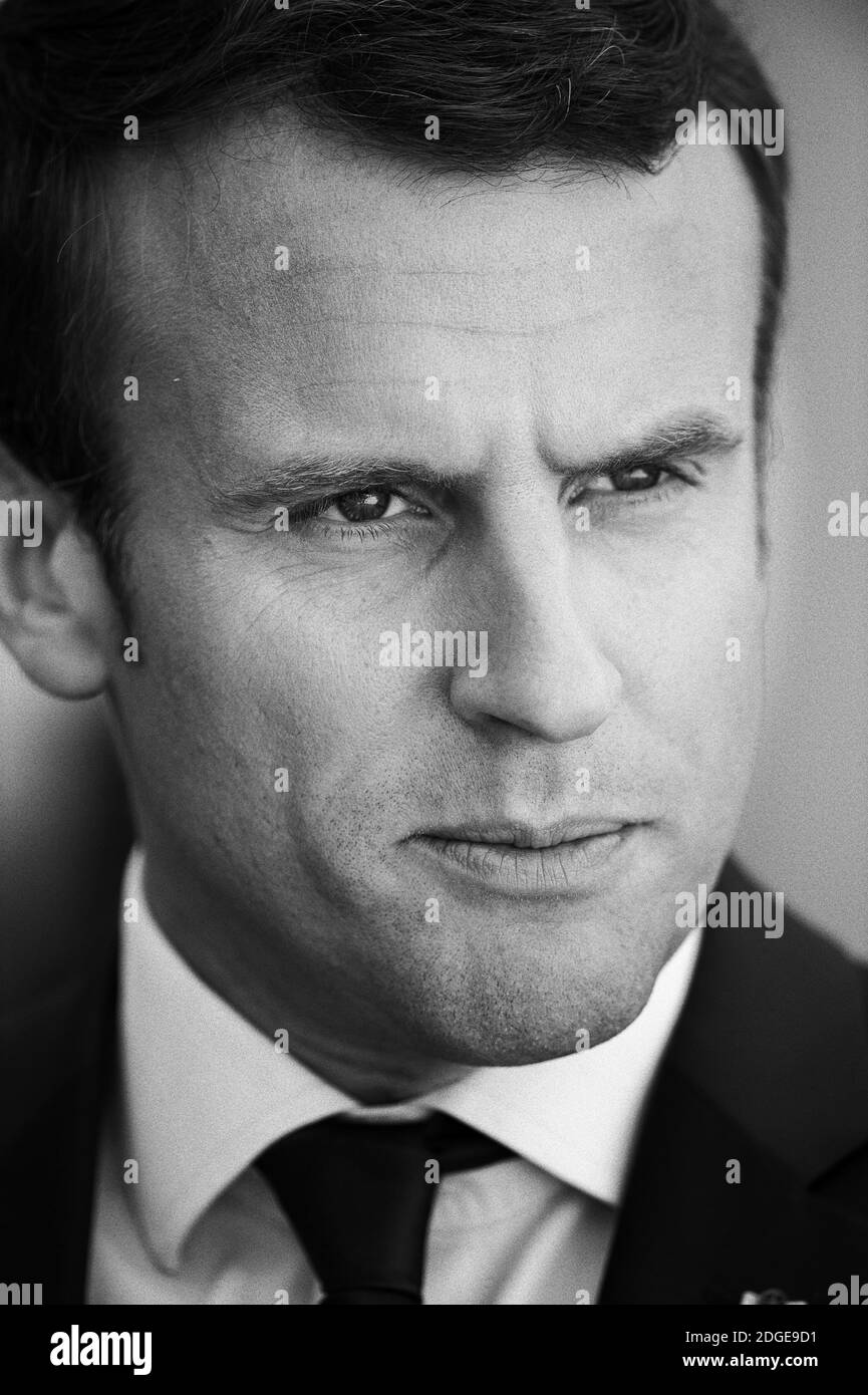 Elysée palast Black and White Stock Photos & Images - Alamy