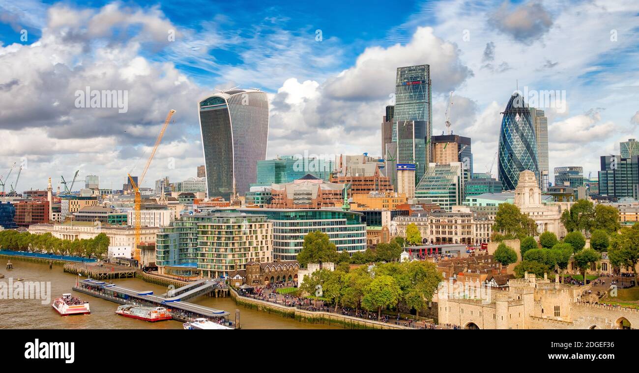 Modern day britain hi-res stock photography and images - Alamy