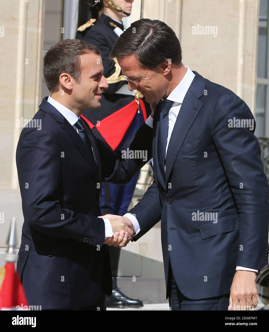 French President Emmanuel Macron receives Dutch Prime Minister Mark ...