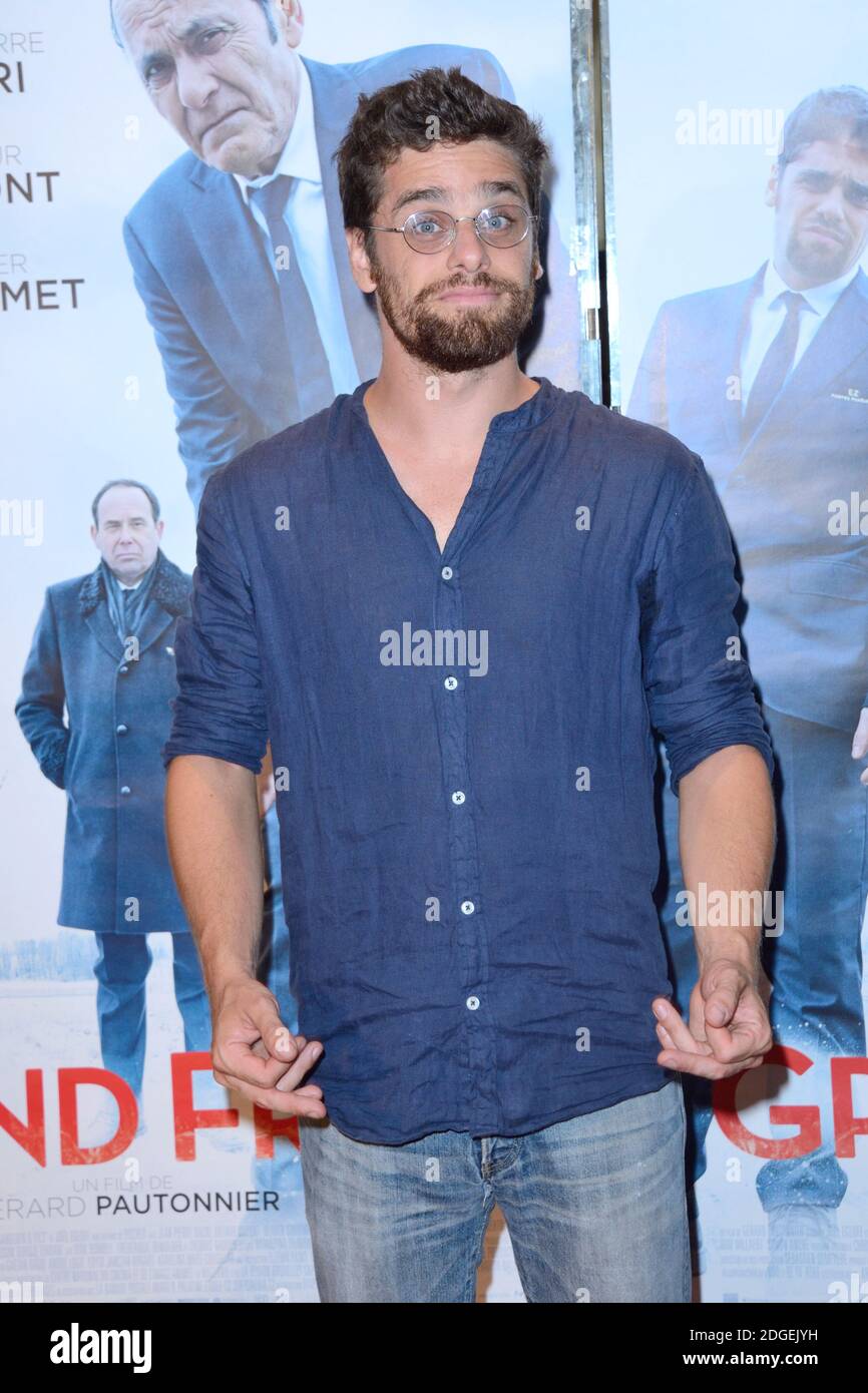 Arthur Dupont participe a la premiere du film Grand Froid a l'UGC Cine ...