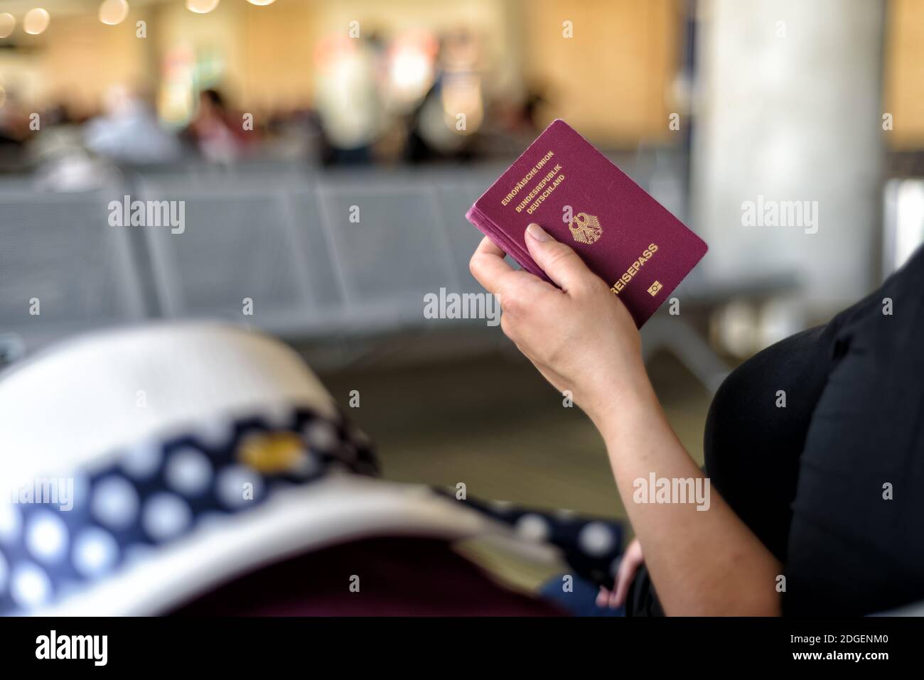 Passport control area airport hi-res stock photography and images - Alamy