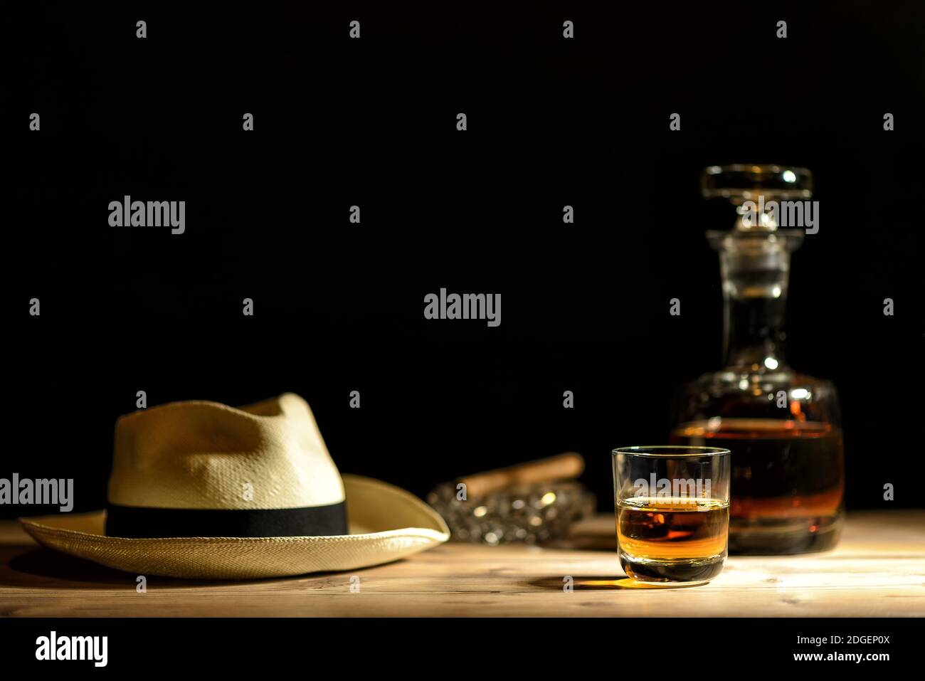 Glas of rum in a bar in Cuba Stock Photo - Alamy