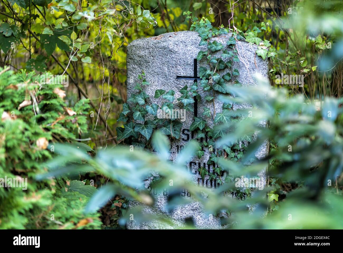 Cemetery with old graves Stock Photo - Alamy