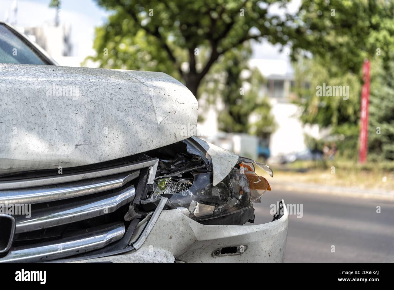 Car panel damage hi-res stock photography and images - Alamy