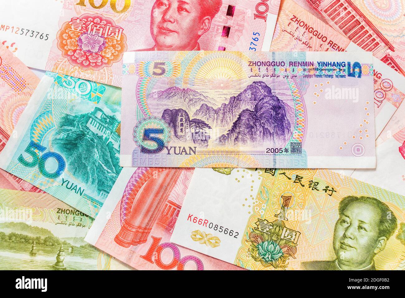 Chinese money banknote one yuan hi-res stock photography and images - Alamy