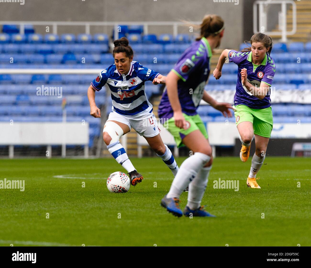 Reading, UK. 06th Dec, 2020. Fara Williams of Reading makes a run with ...