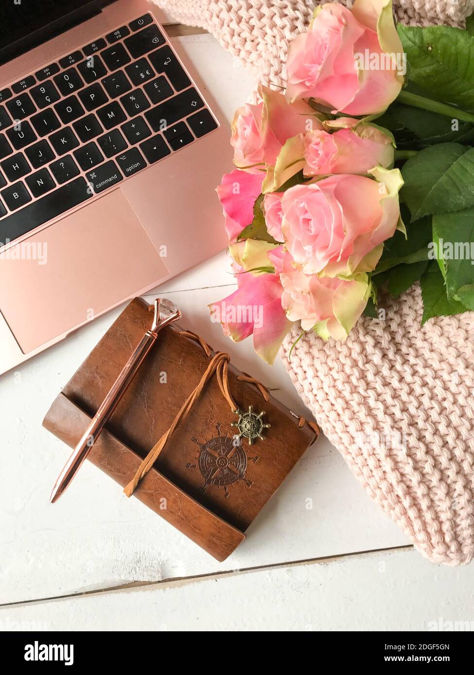 Gold computer tablet keyboard hi-res stock photography and images - Alamy