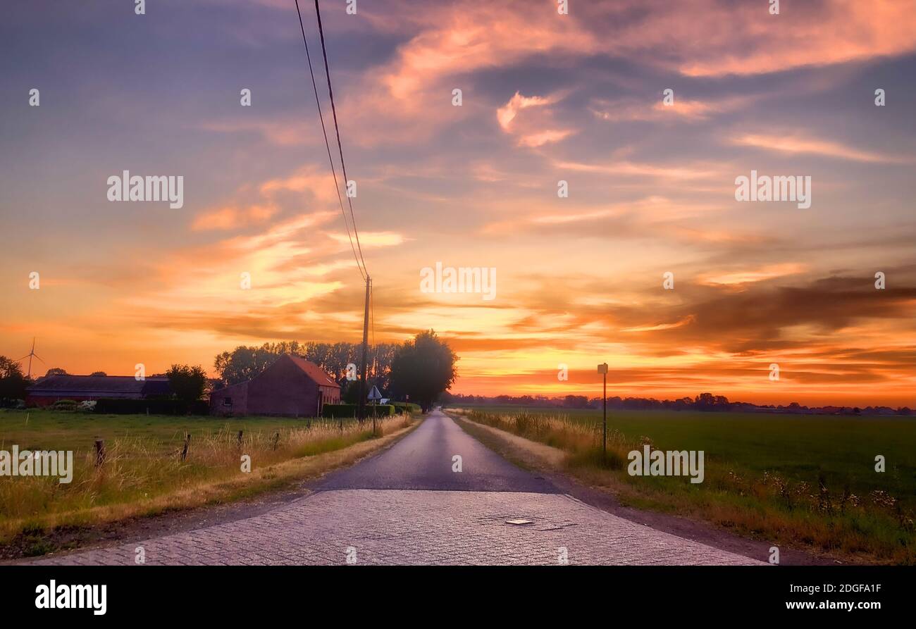 Spring sunrise rural country hi-res stock photography and images - Alamy