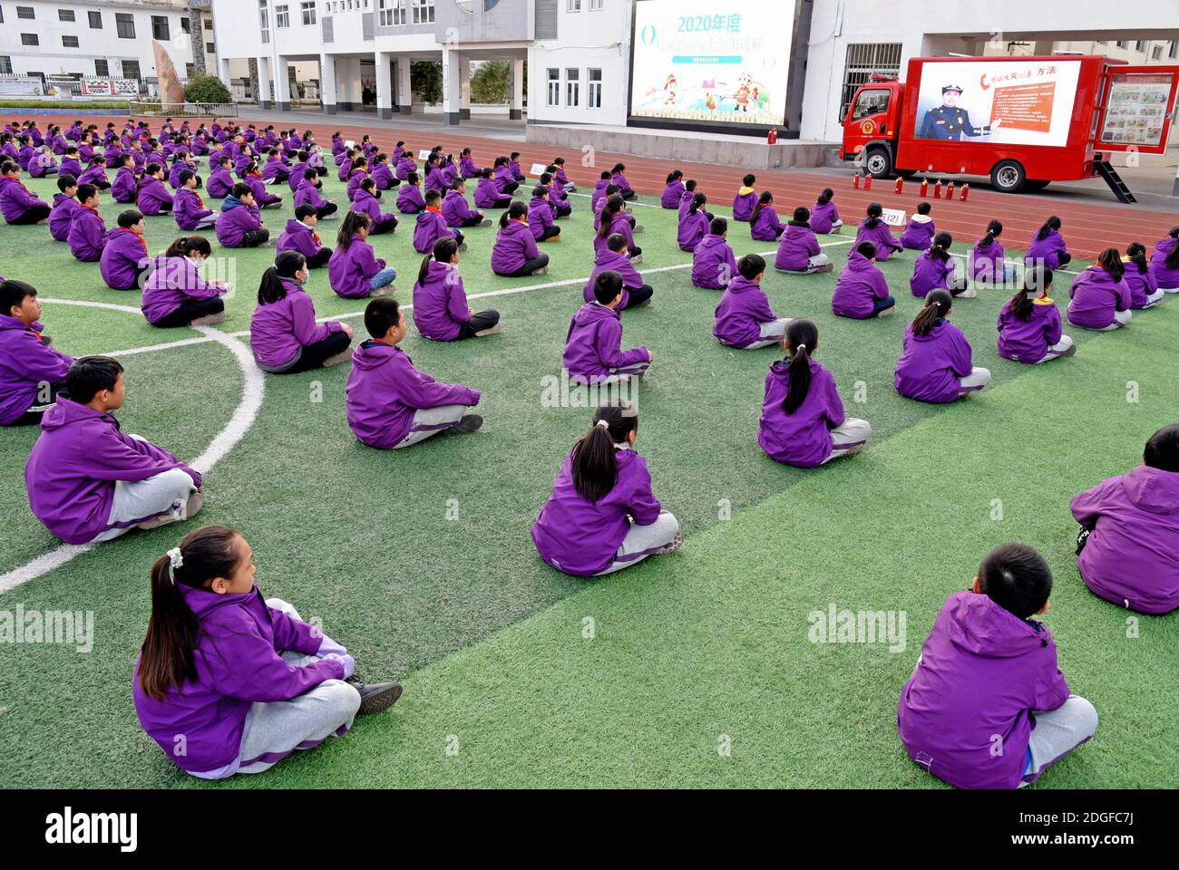 Fire drill students hi-res stock photography and images - Alamy