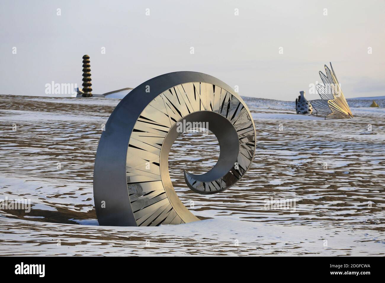 The Tengger Desert ushers in the first snow of this winter and the snow ...