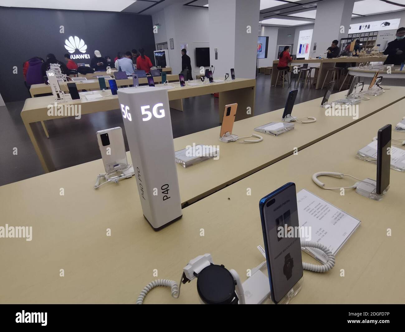 5g Mobile Phones High Resolution Stock Photography and Images - Alamy