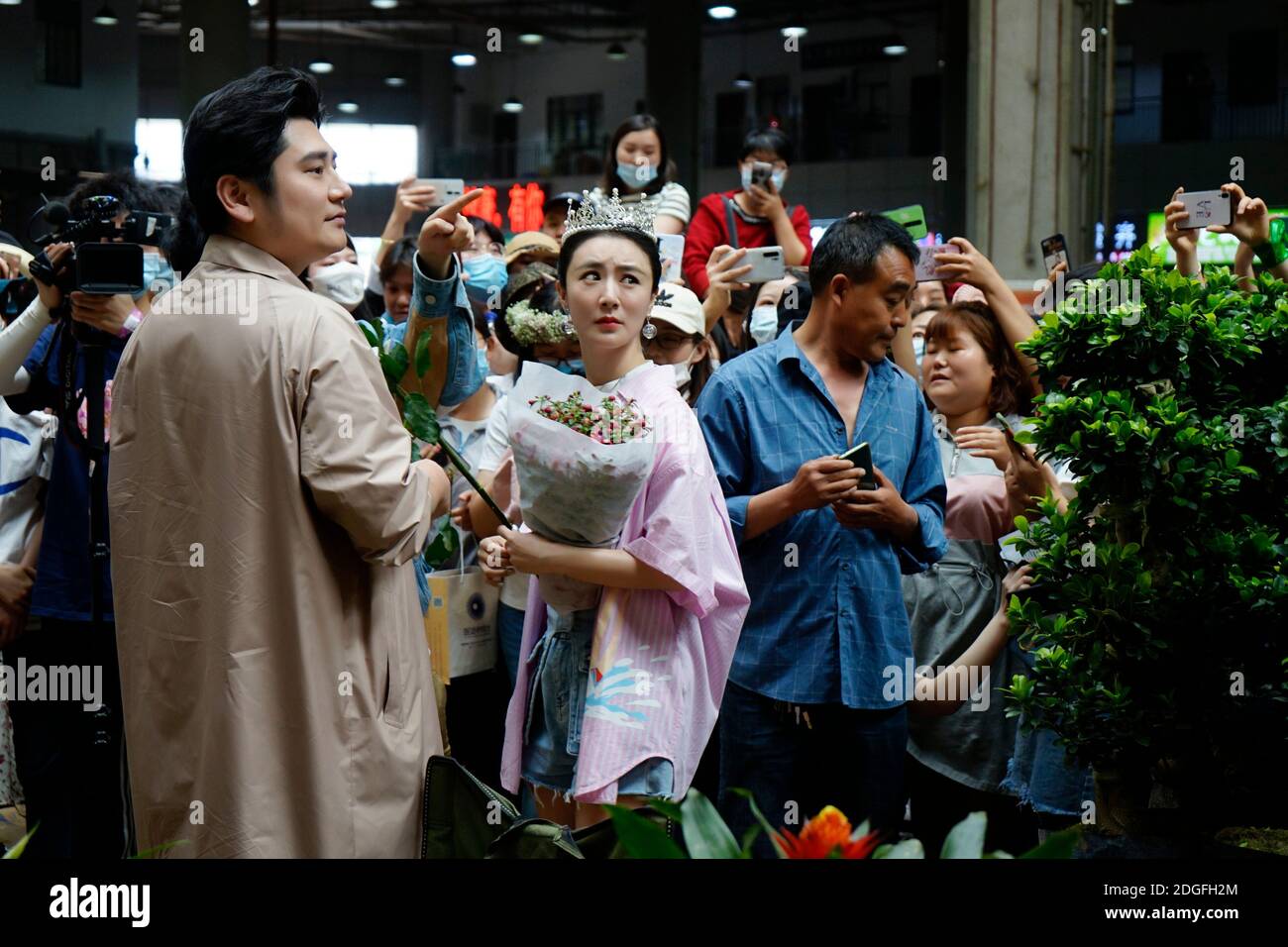 --File--Chinese top influencer Wei Ya, Chinese actor Qian Feng and ...