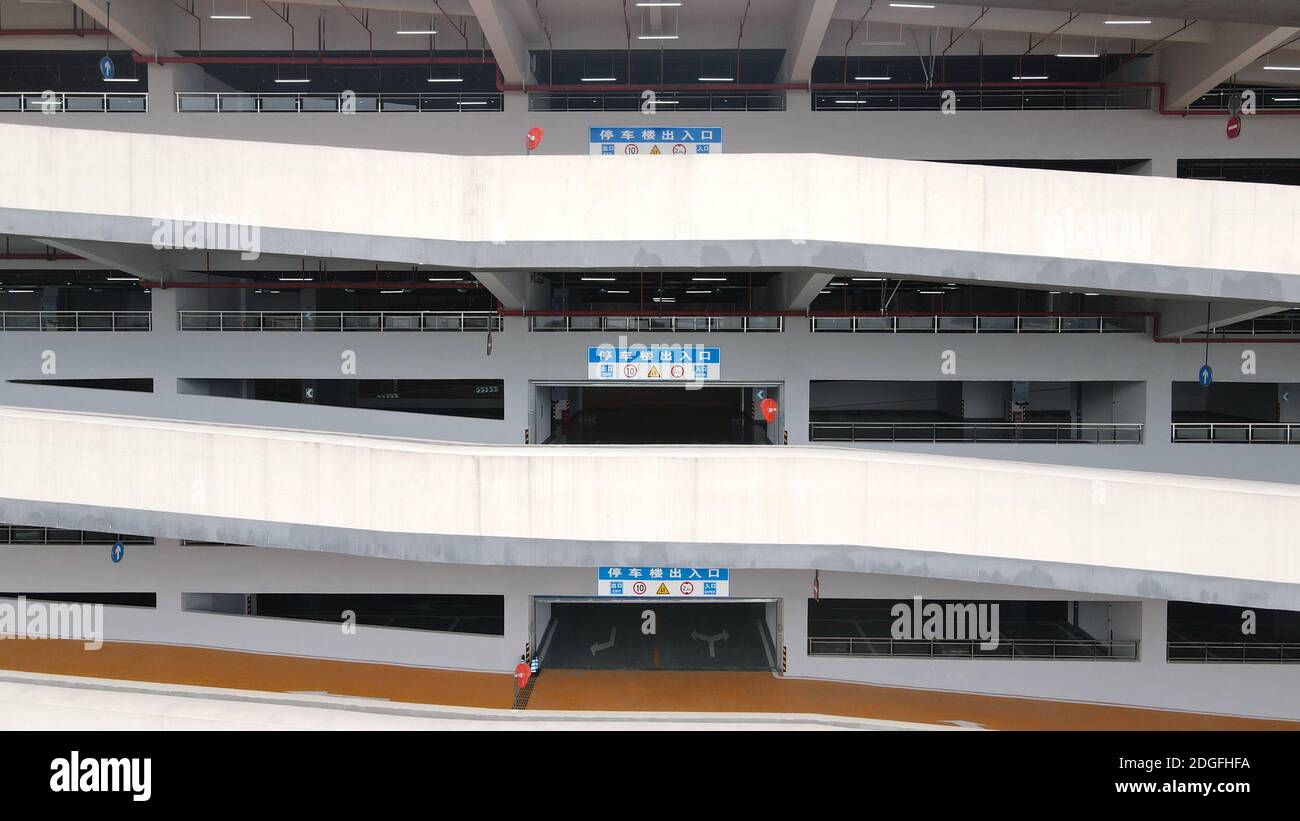 A spiral parking lot with a total of 15 floors, which can accommodate ...