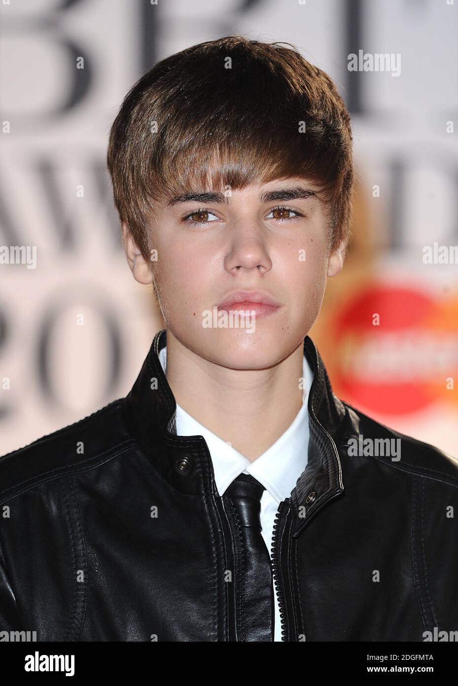 Head shot headshot portrait brits award hi-res stock photography and ...