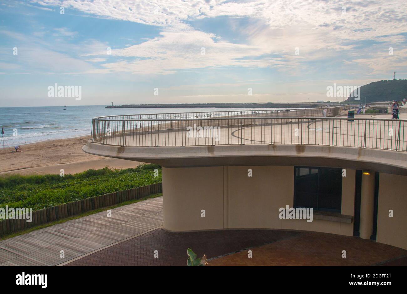 Boardwalk at Durban beachfront overlooking bluff and ocean Stock Photo ...