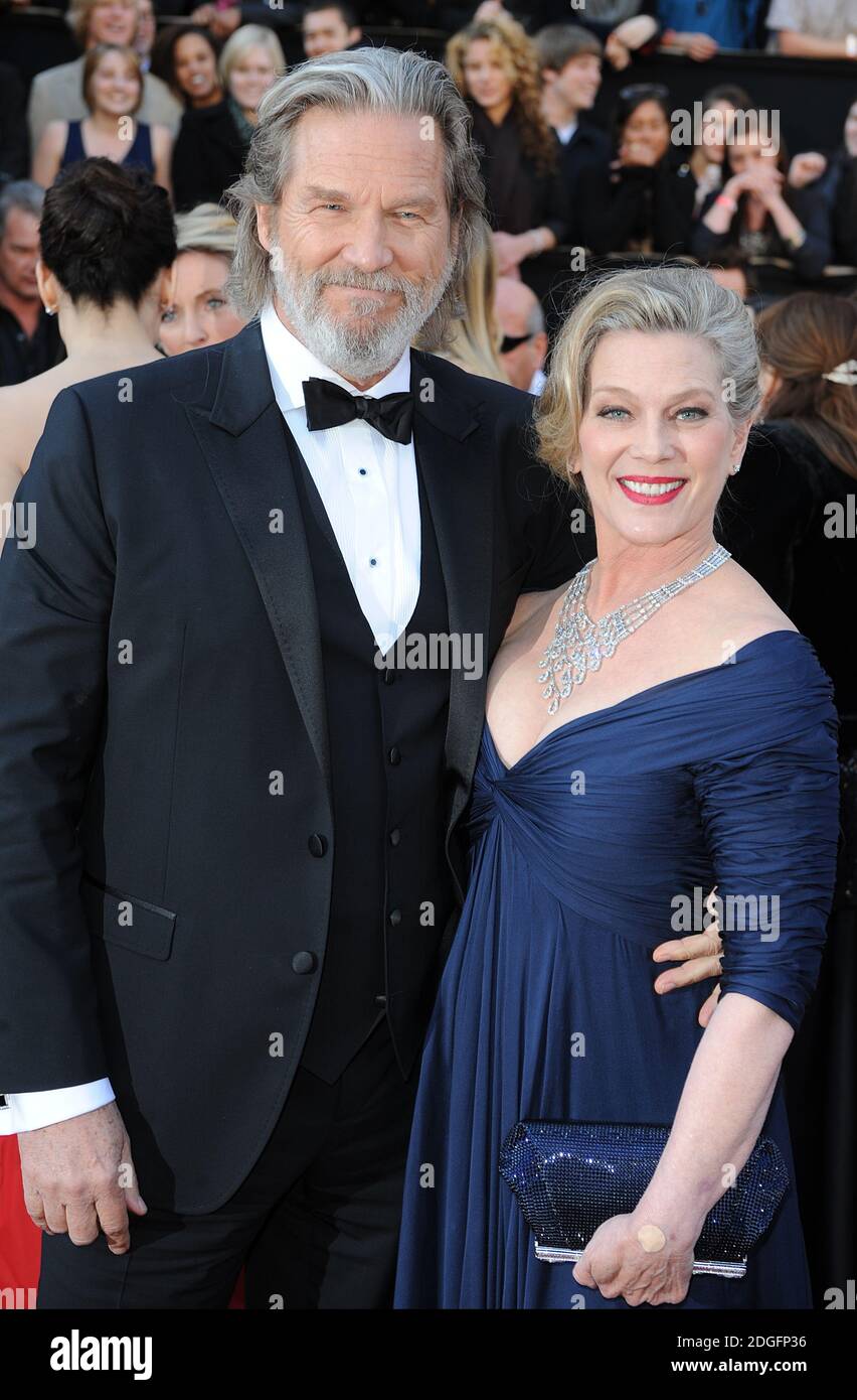 Susan Bridges and Jeff Bridges arriving for the 83rd Academy Awards at ...