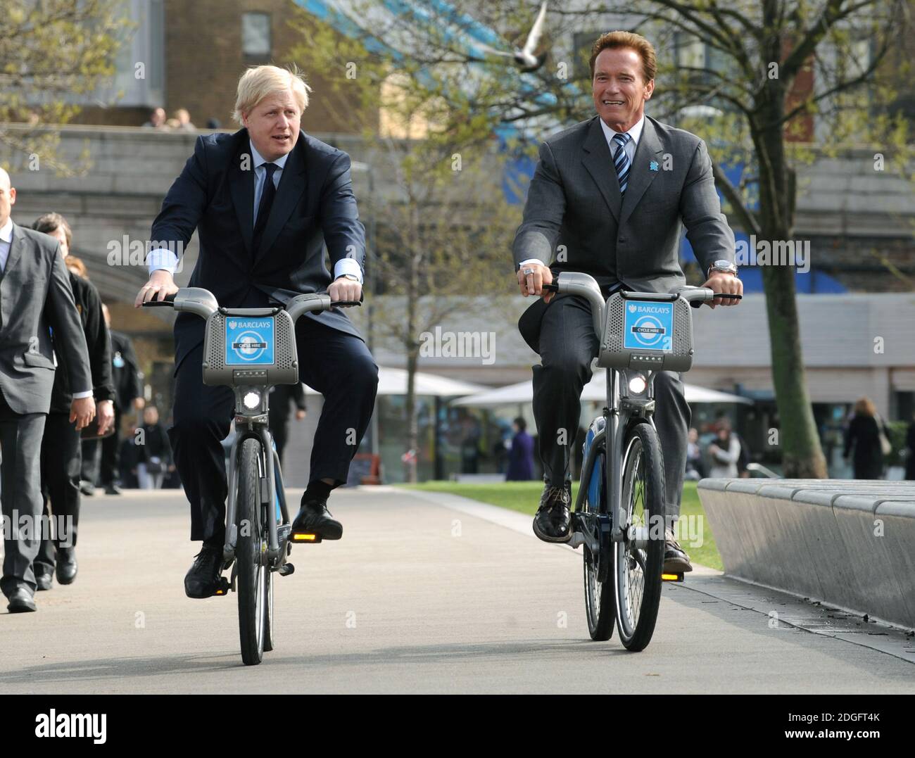 The Mayor of London, Boris Johnson shows Governor of California Arnold ...
