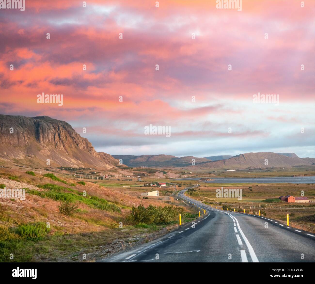 Road across island hi-res stock photography and images - Alamy