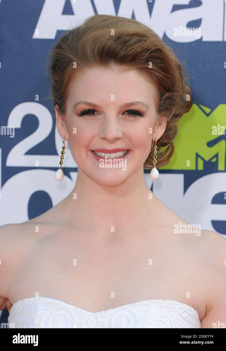 Ashley Bell arriving at the MTV Movie Awards 2011, Gibson Amphitheatre ...