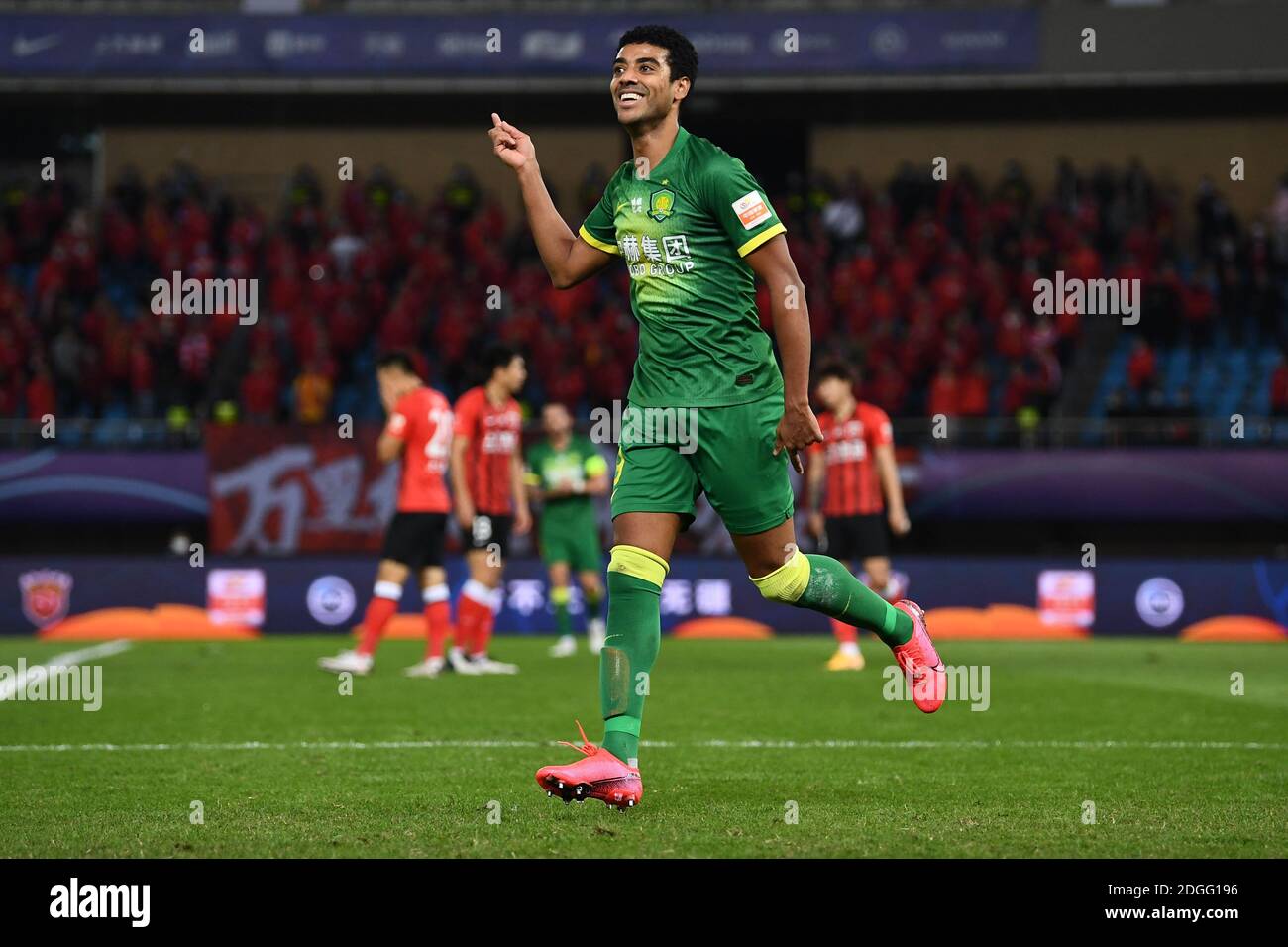 Brazilian-born Chinese footballer player Alan Douglas Borges de ...