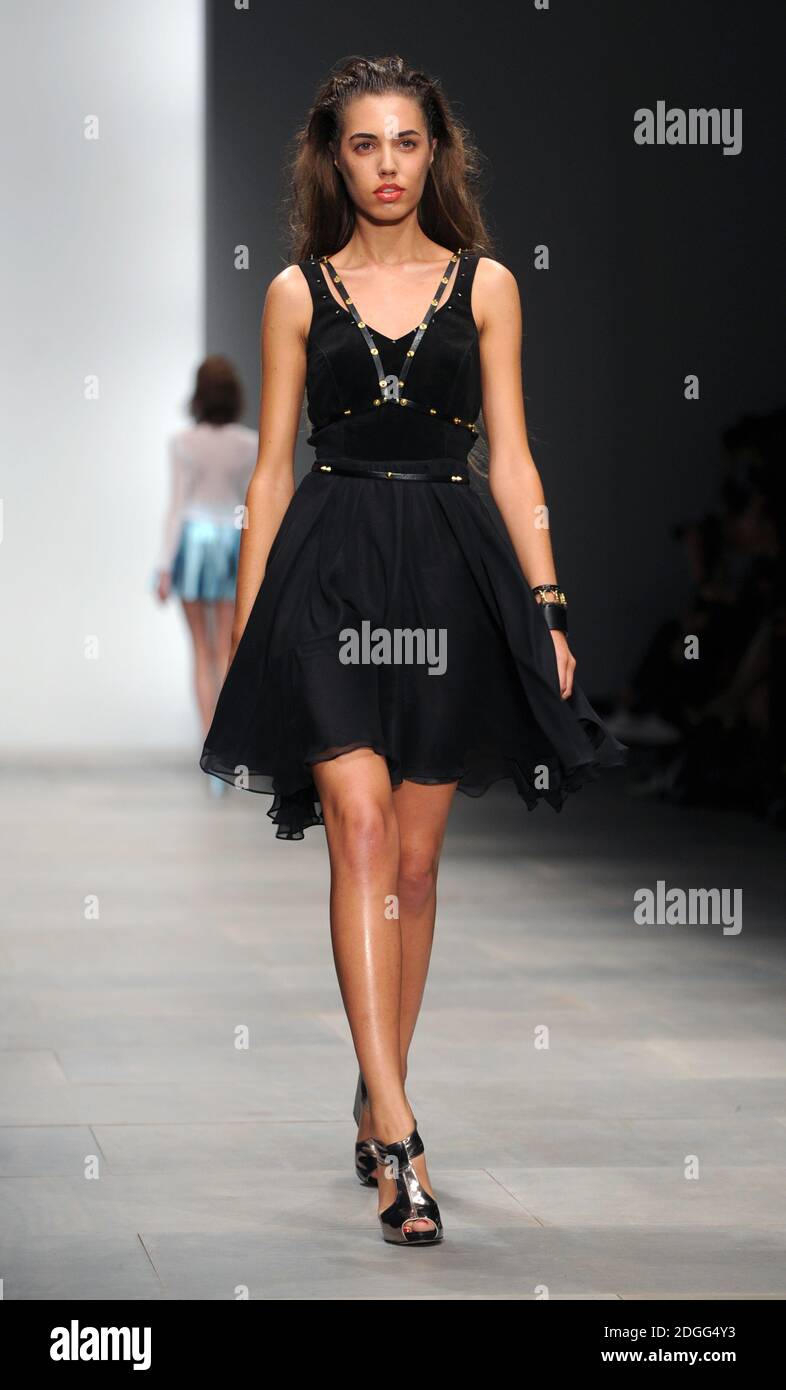 Amber Le Bon models at the Felder Felder Spring Summer 2012 Catwalk ...