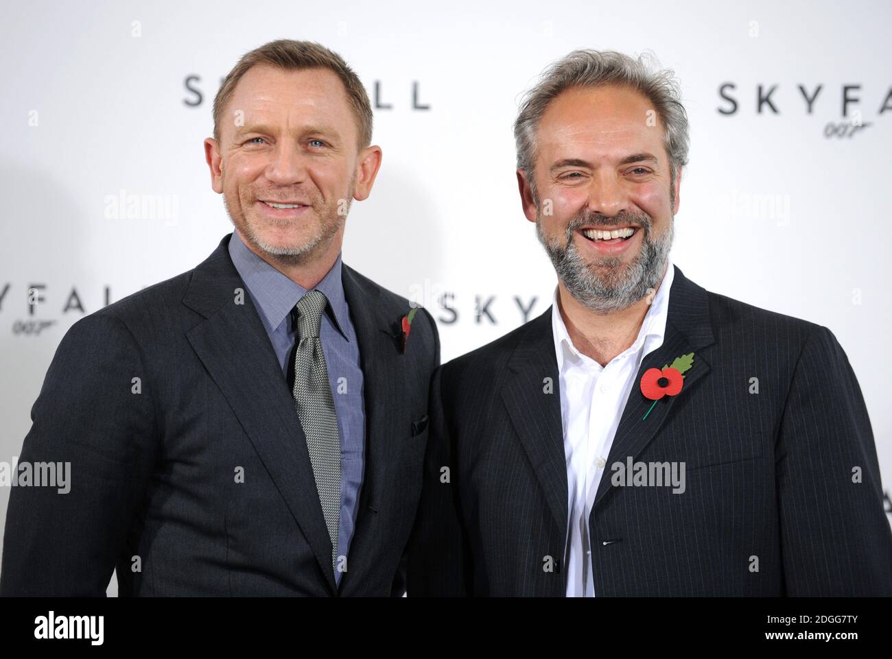 007 Logo Skyfall