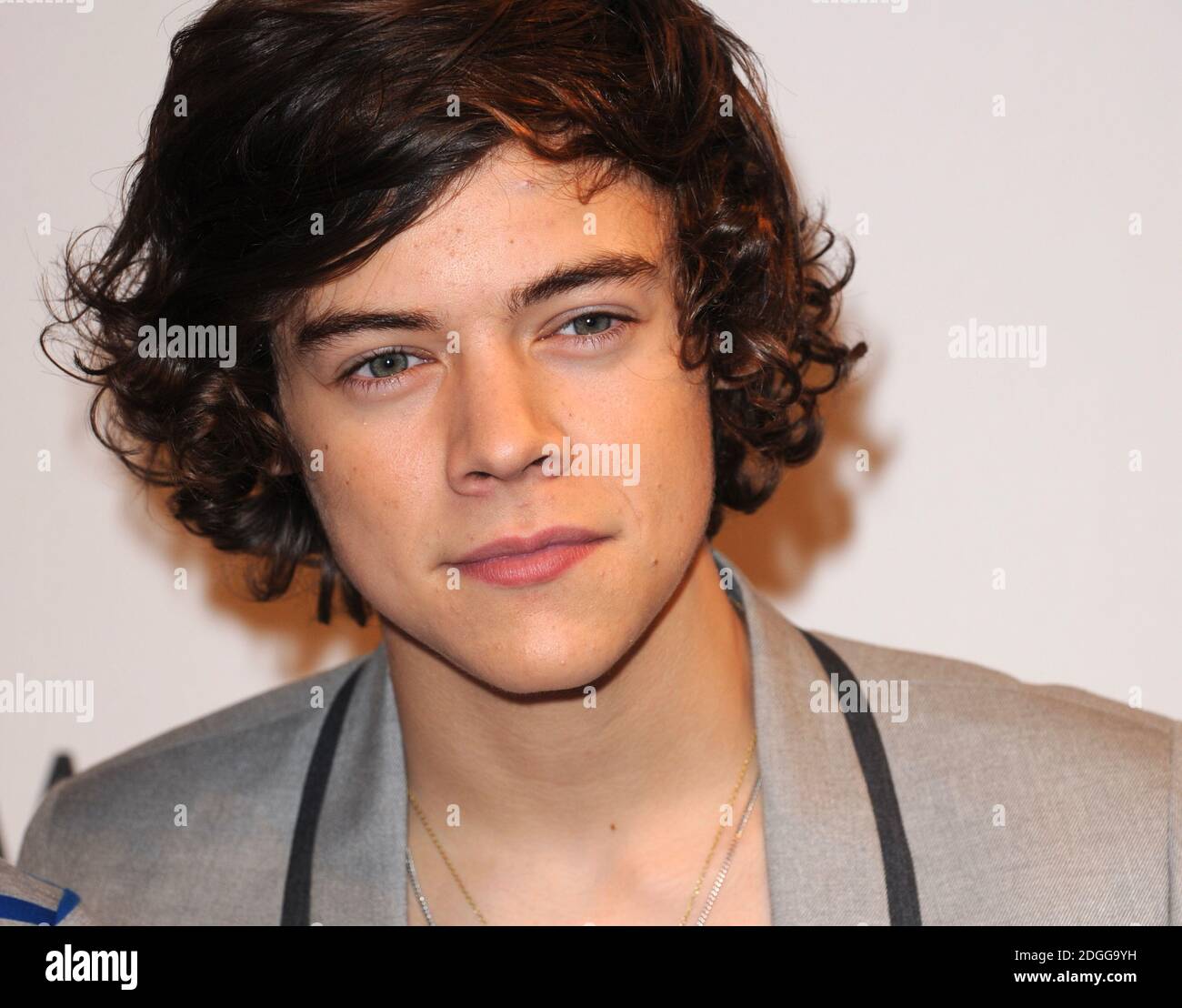Young harry styles red carpet hi-res stock photography and images - Alamy