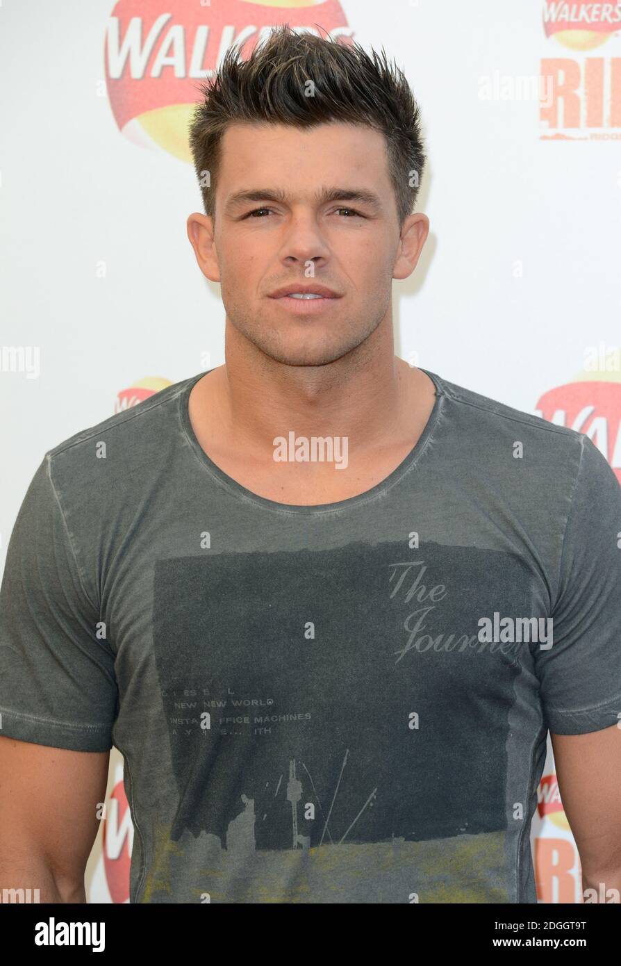 Leandro Penna at the Walkers Deep Ridged crisp at london's Old Truman ...