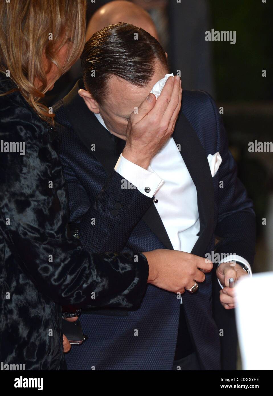 Daniel Craig arriving at the World Premiere of Skyfall at The Royal ...