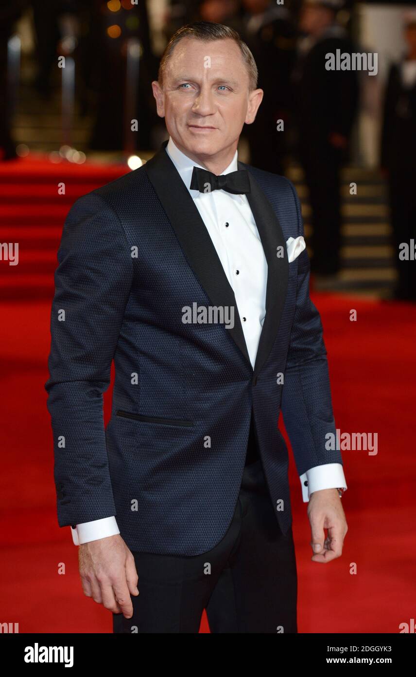 Daniel Craig arriving at the World Premiere of Skyfall at The Royal ...